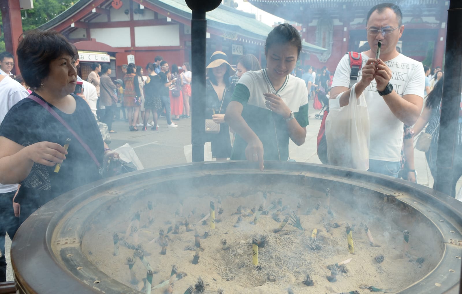 7 Essential Tips For Shrine And Temple Etiquette In Japan