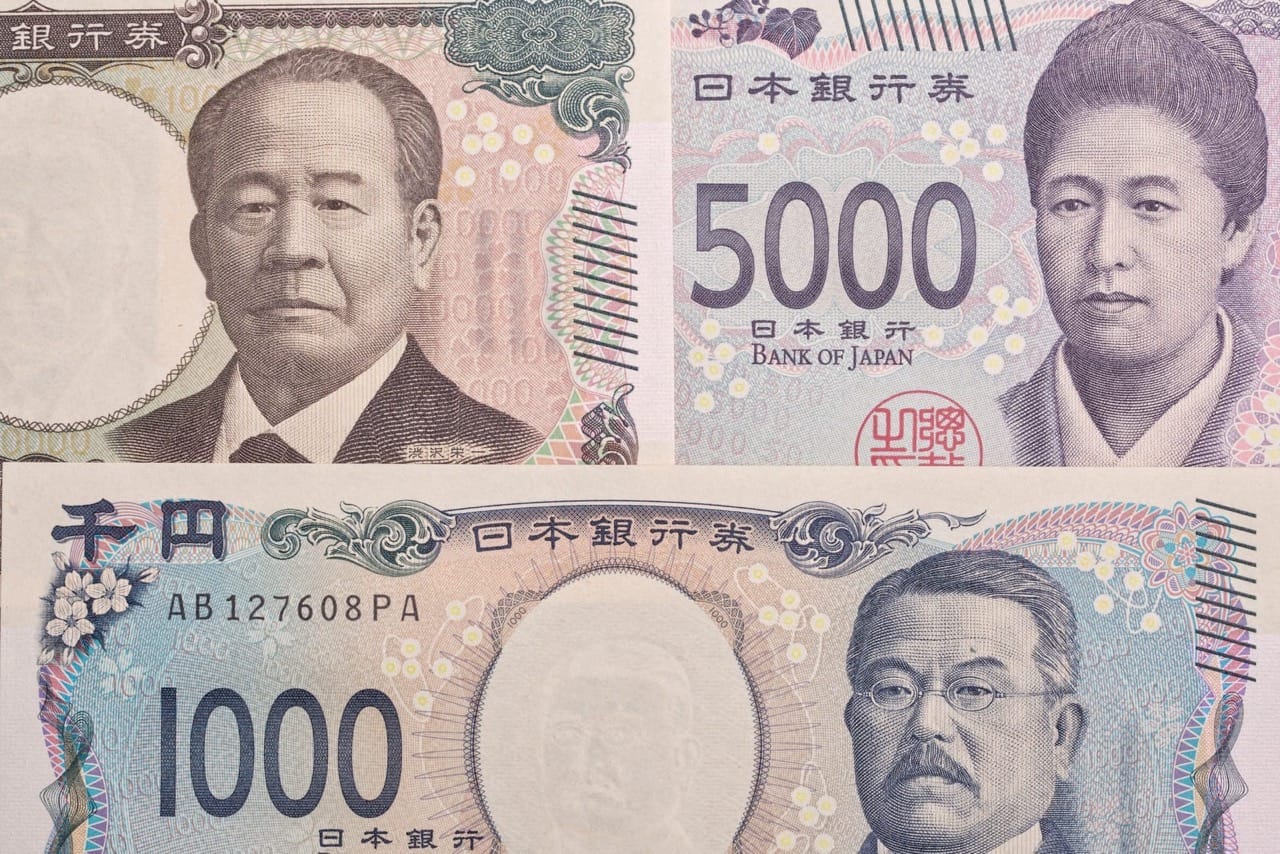 Is 1000 Yen A Lot In Japan?